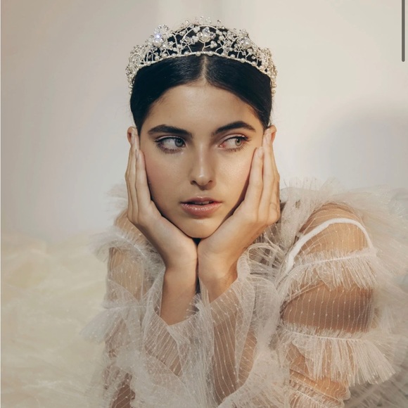 zawadzky | Accessories | This Crown Is A Perfect Addition To An Elegant ...